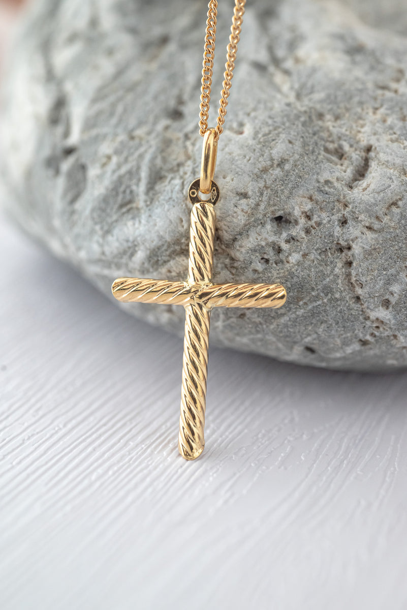 18ct Twist Style Cross Pendant